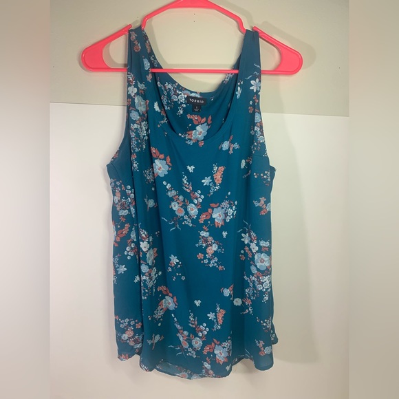 Tops | Torrid Flowy Floral Tank | Poshmark
